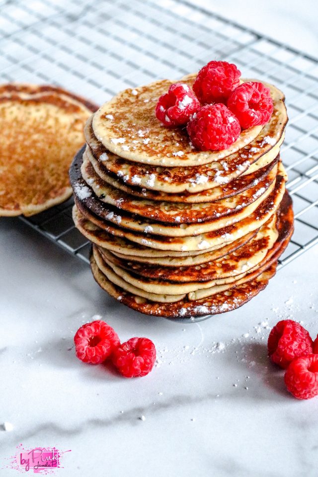 Keto Pancakes Recipe Made With Almond Flour ⋆